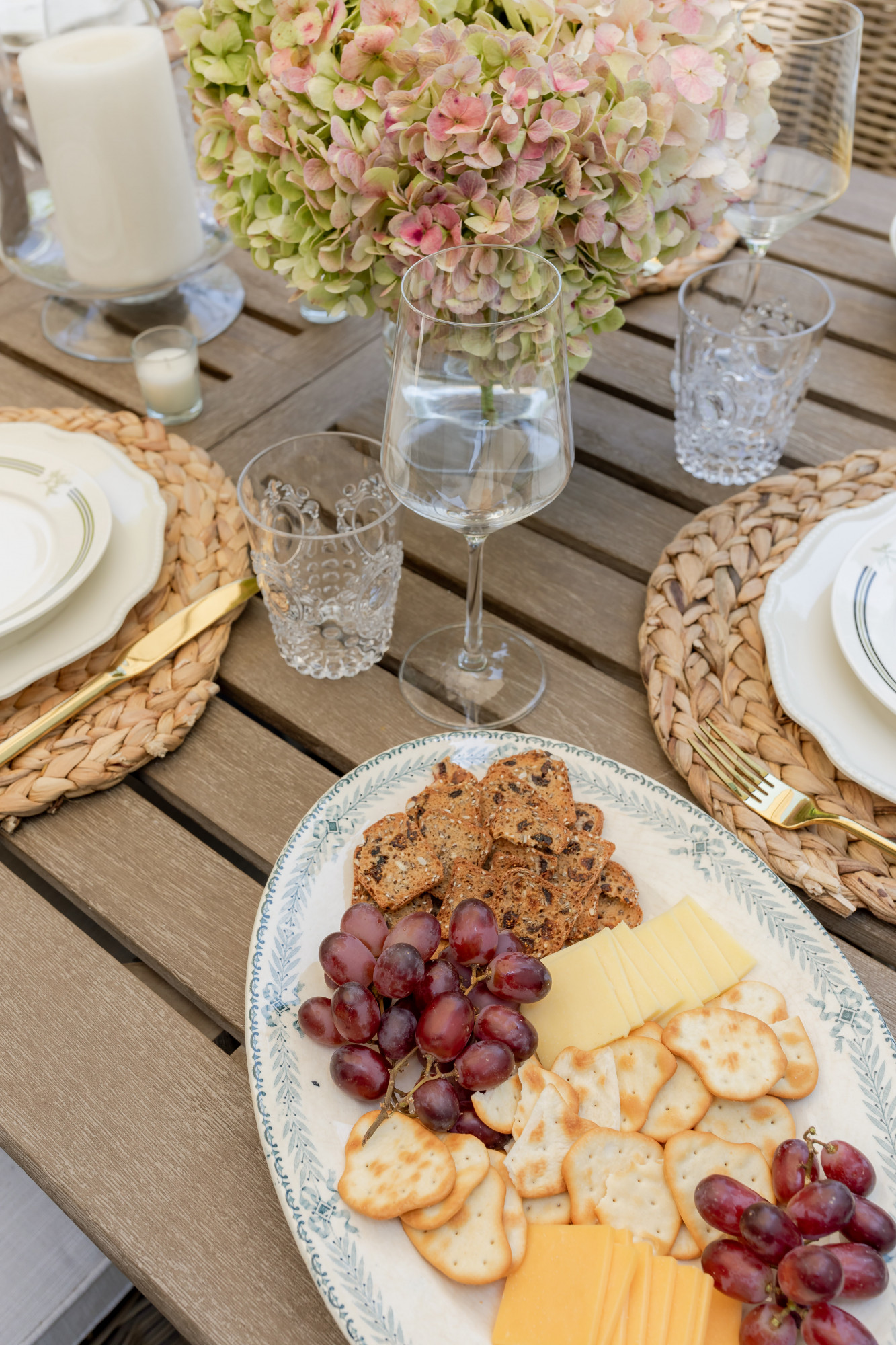 A SPRING BRUNCH - Manor Design