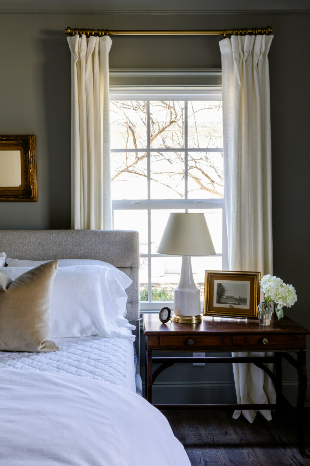 A GUIDE: WHY YOU SHOULD SHOP VINTAGE - Manor Design